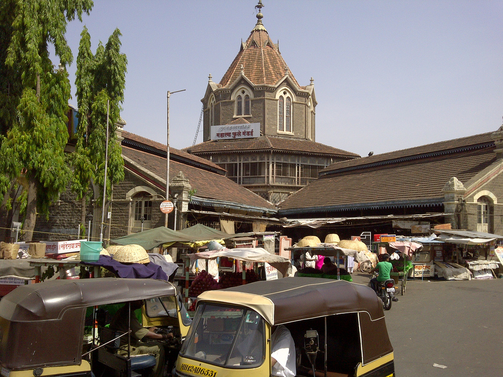 Mahatma Phule Mandai:-