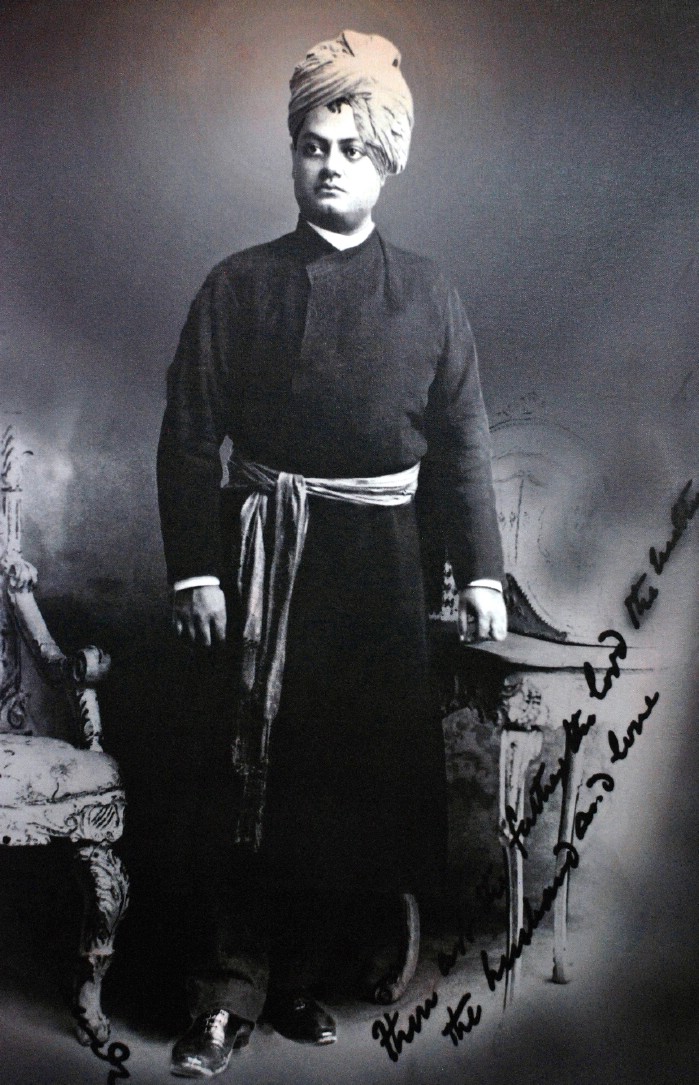 Kasthoori Kannada: Rare Photos of Swami Vivekananda