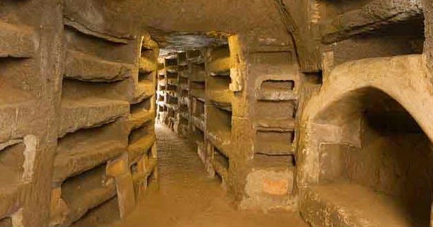 EL CAJON DE LOS CONOCIMIENTOS: CATACUMBAS