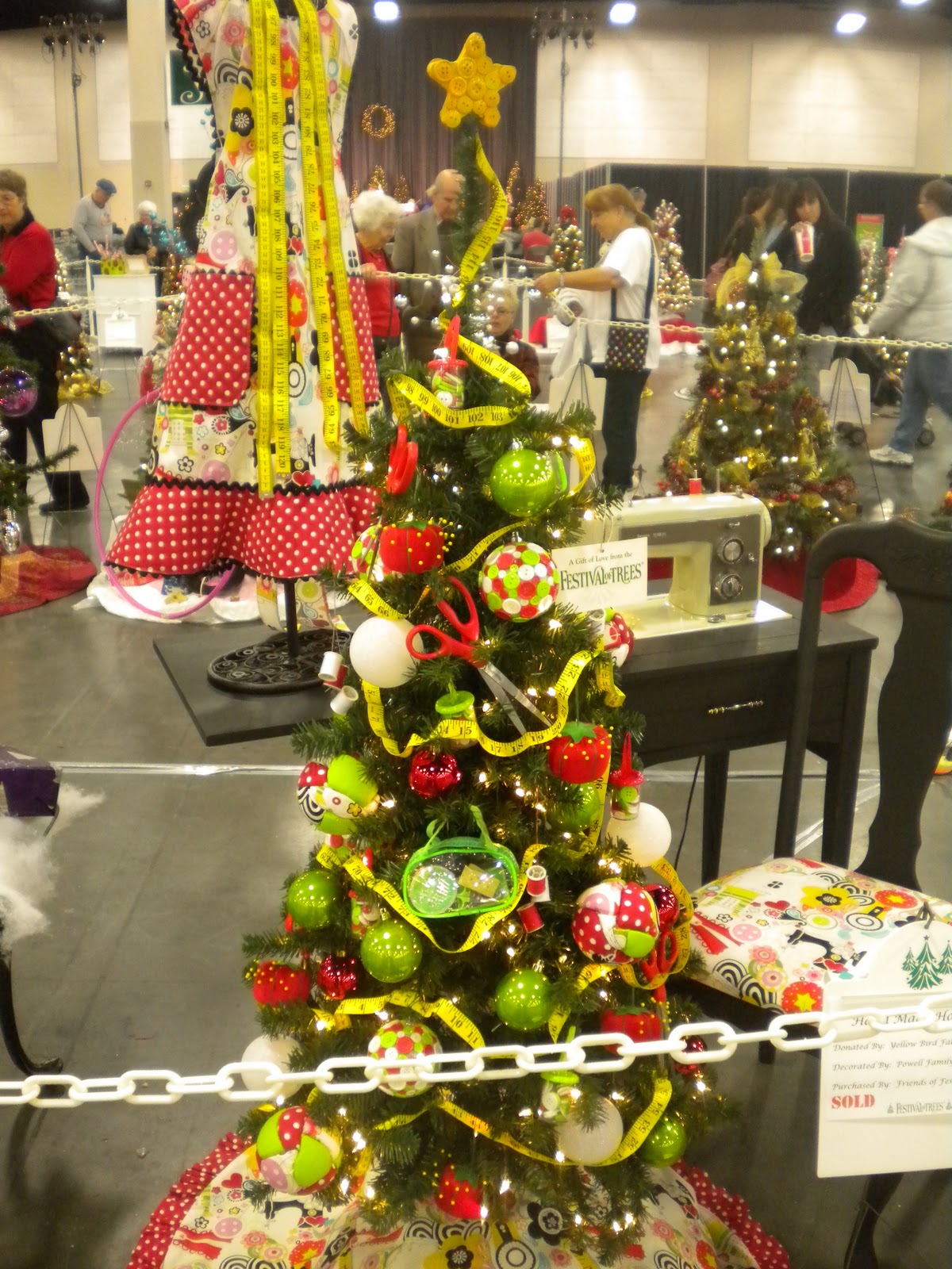 A Song of Sixpence: festival of trees