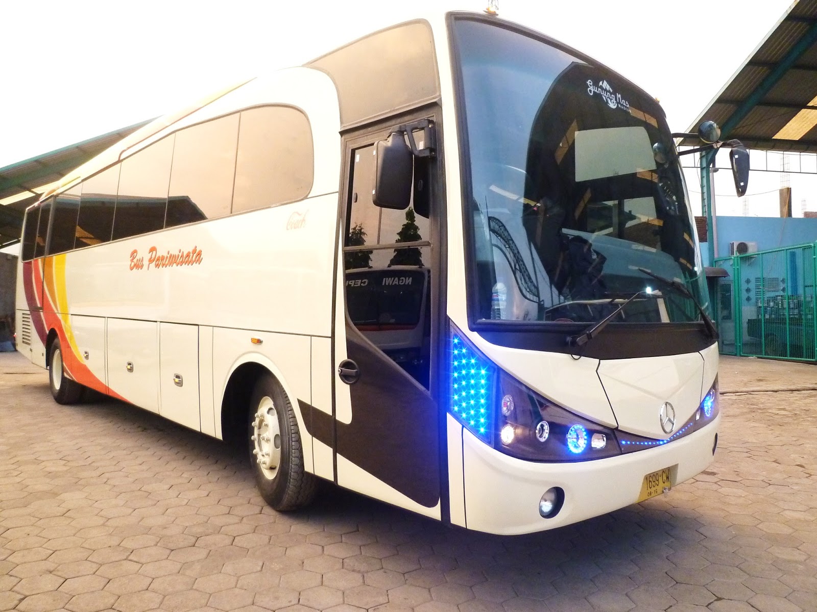 Gunung Mas: Contoh pekerjaan bis besar