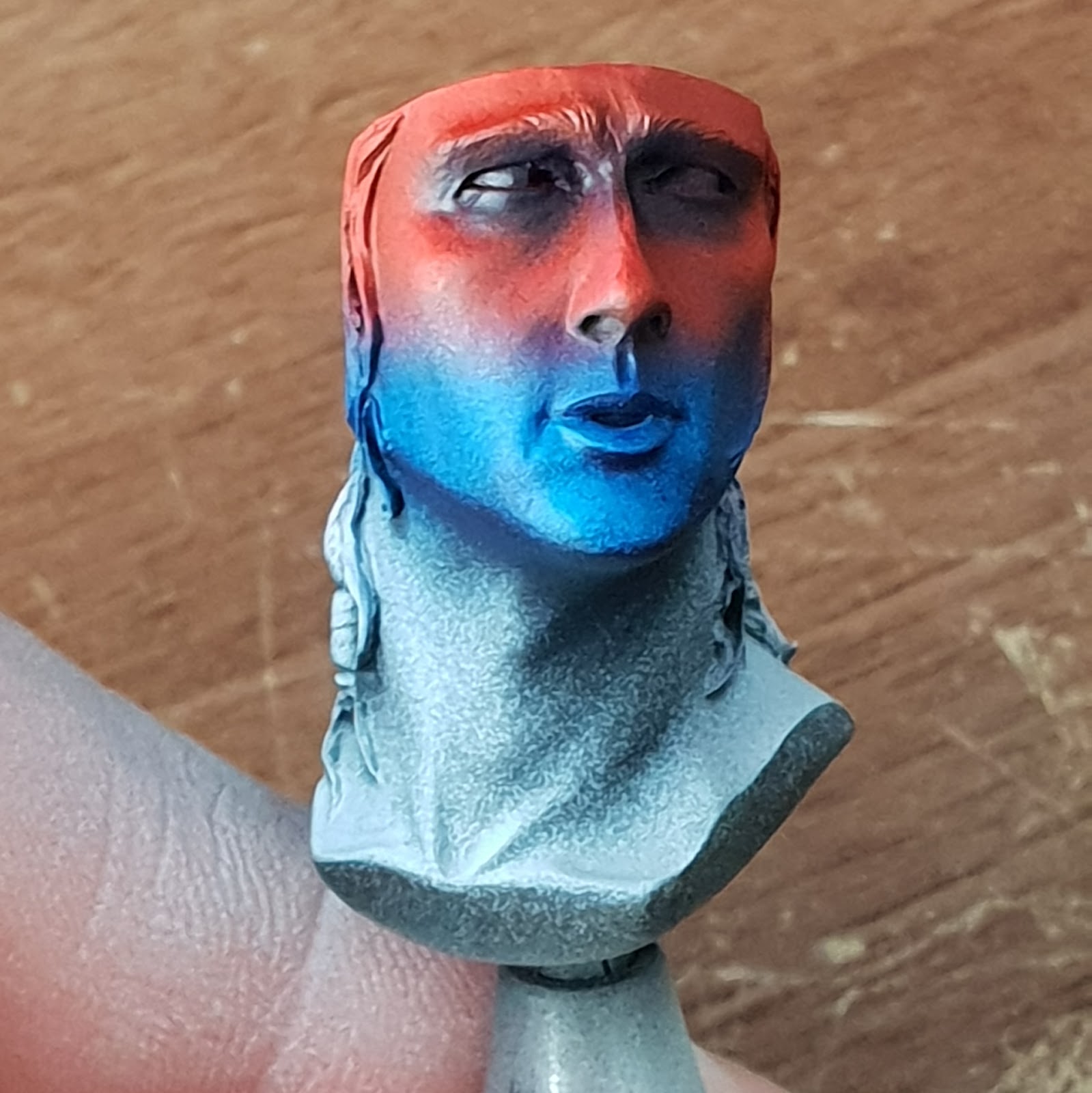 Airbrush & Analog Painting: How to quickly paint faces