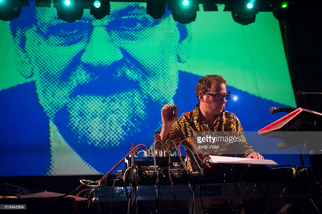 Florenci Salesas: Hindeburg sisters (Ramon Faura i Florenci Salesas) a ...