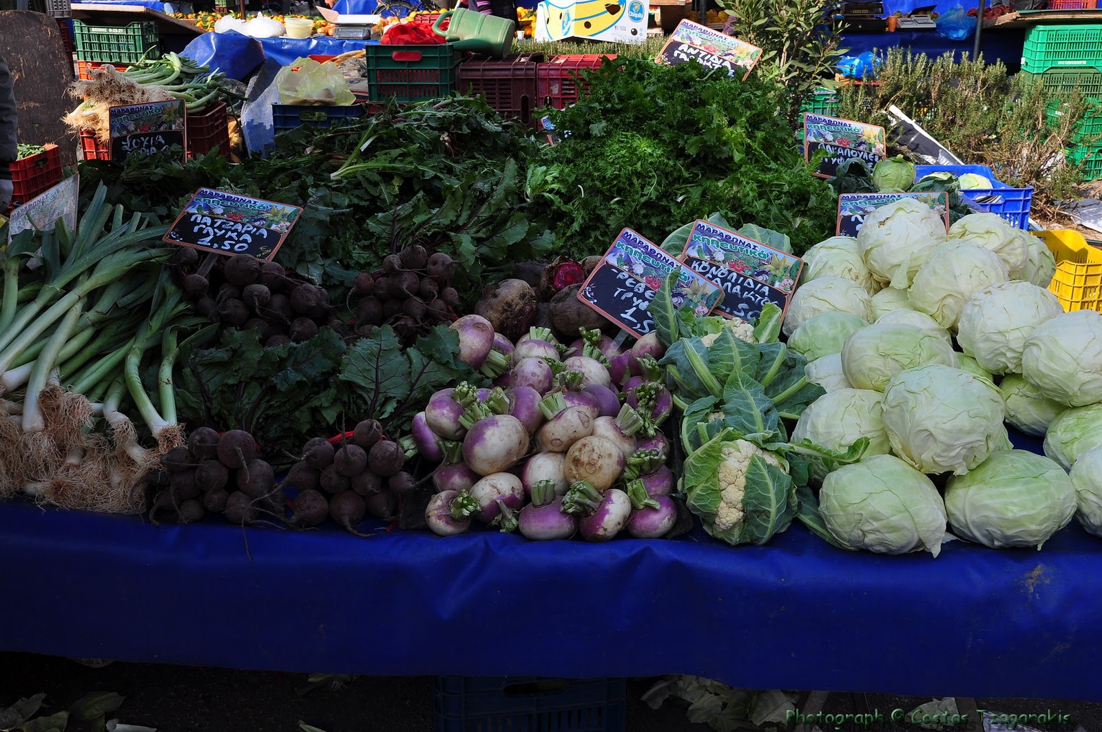 Nature Digital : At the producers' market. Fruit and vegetables.(II ...