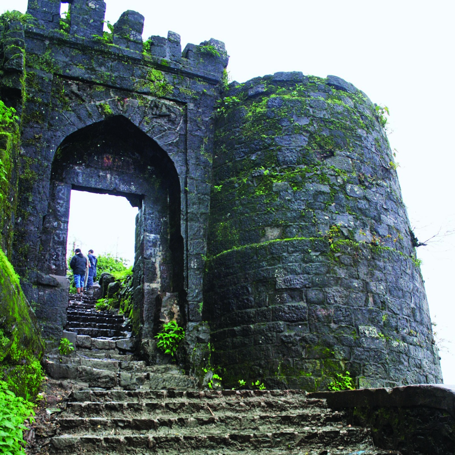 Shivcharitra by Babasaheb Purandare: Information About Sinhagad Fort