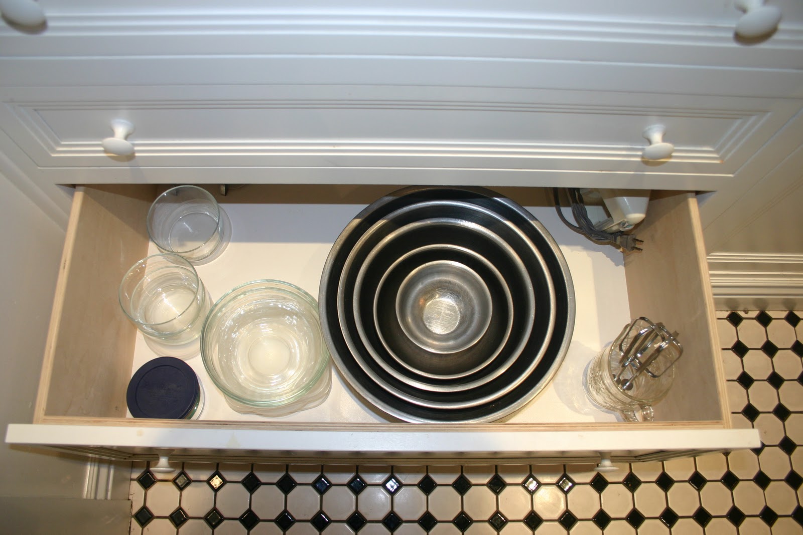 kitchen drawers - The Gardener's Cottage