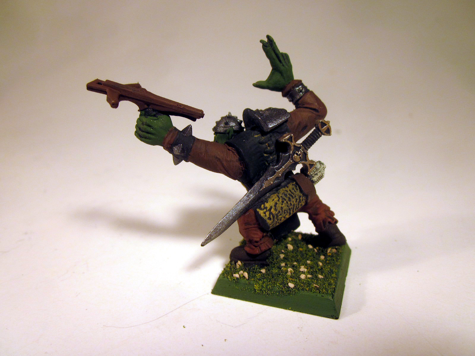 Battleground Hobbies: Ruglud's Armoured Orcs Dogs of War Unit Completed!