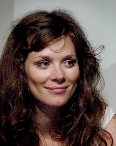 Anna Friel Hot Pictures ~ Christine O'Donnell