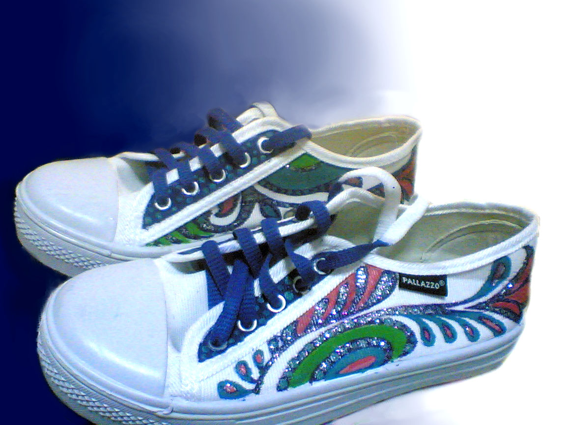 Sepatu Lukis - Karya seni sepatu lukis