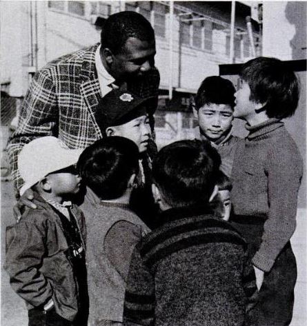 Sidelong Glances of a Pigeon Kicker: A Farewell to Arthur "Chico" Lourant, 1929-2015