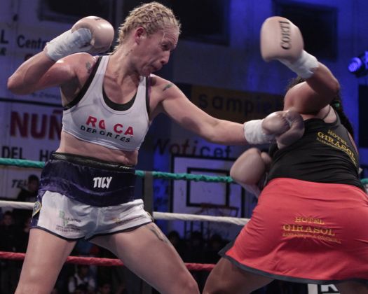 Boxeadoras Argentinas: Maderna destronó a Pacheco en Las Flores, Bs As