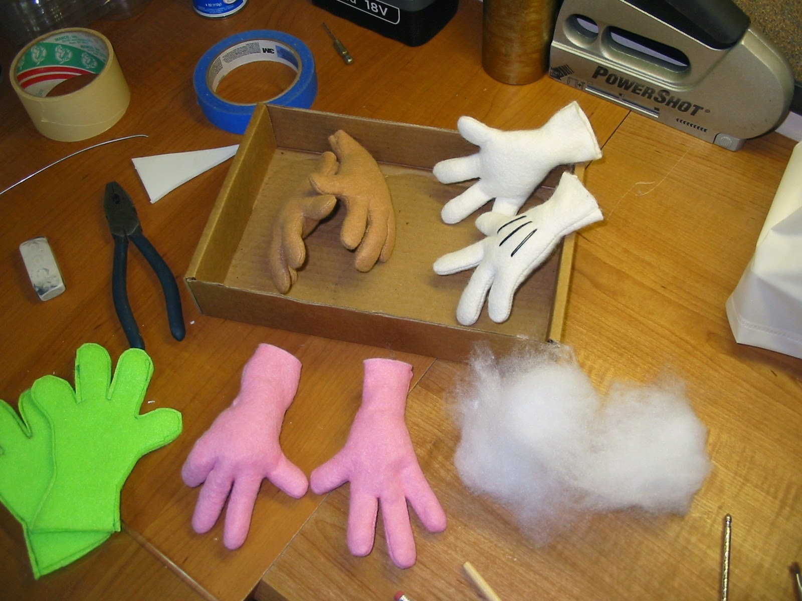 James Maynard Theatrical Designs: Puppet Hands 3 - Final