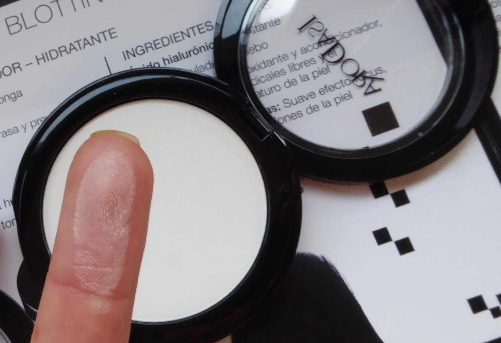 Envuelta en crema: Matt Fixing Powder, los polvos traslúcidos buenos y ...