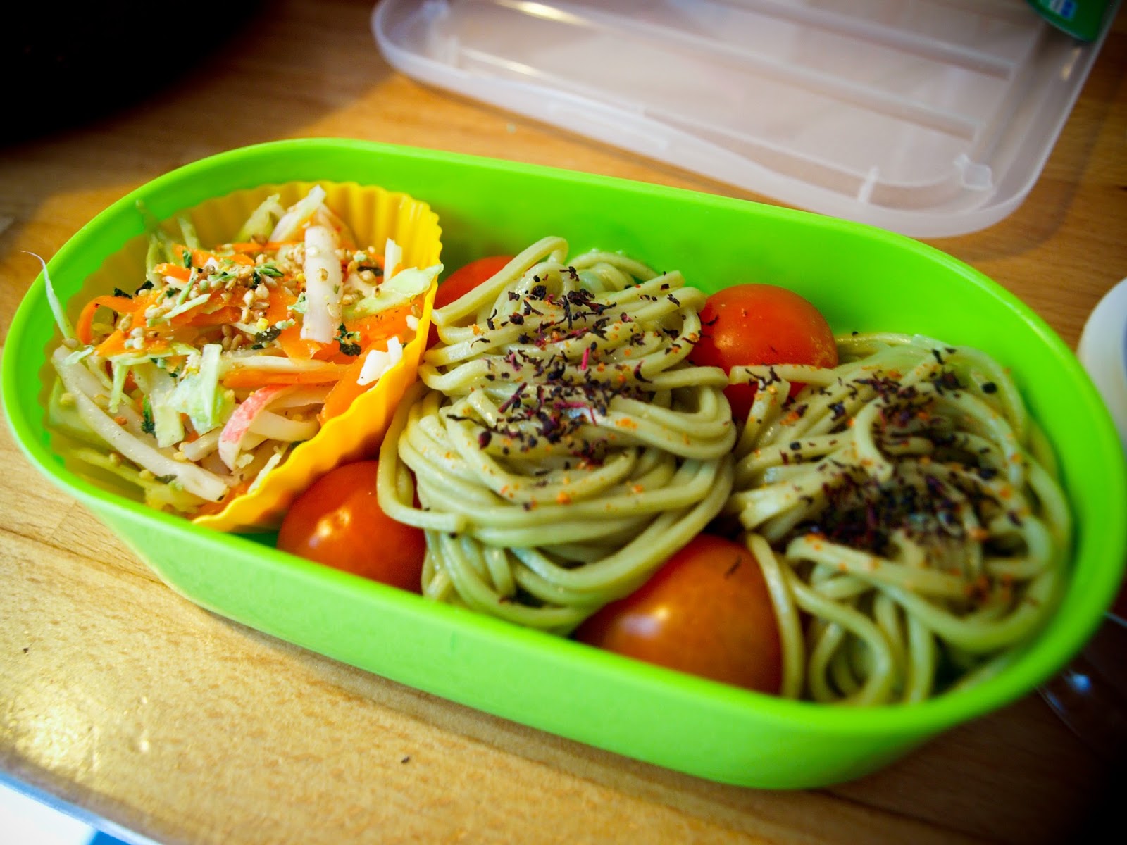 Good gobble!: Smoked Tofu and Japanese Coleslaw Bento with Green Tea ...