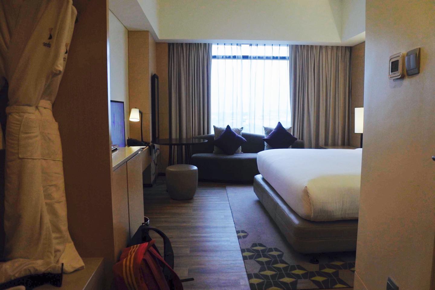 HOTEL REVIEW: Seda Vertis North ~ Viva Manilena