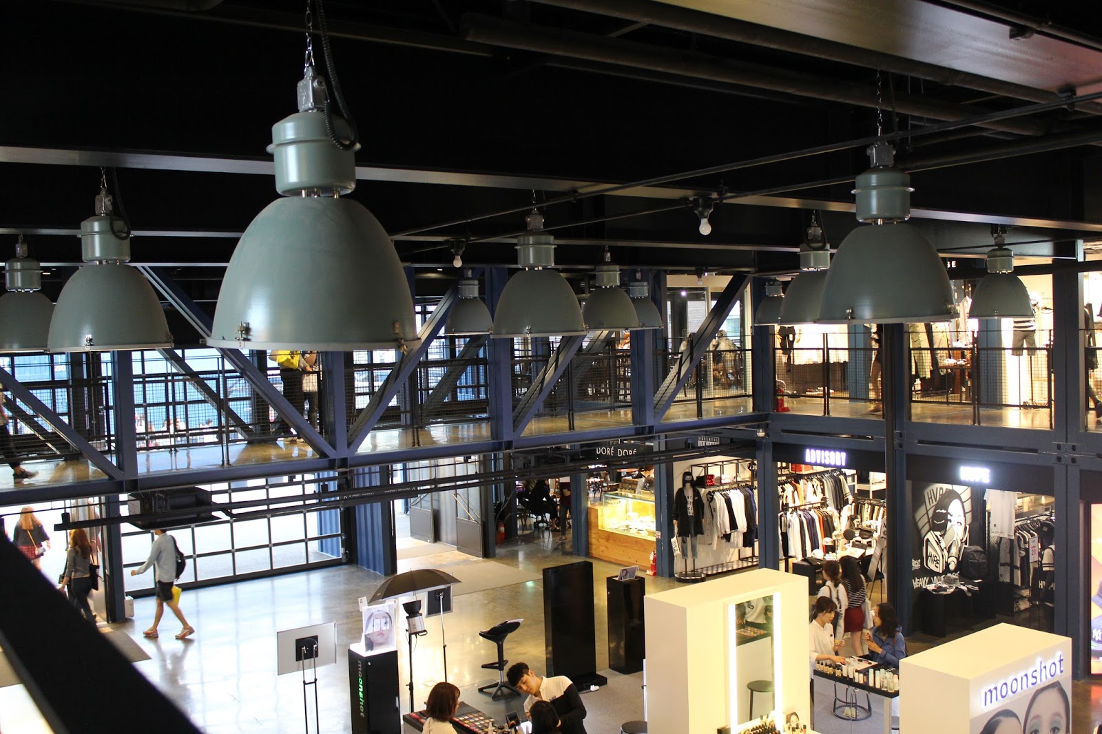 Common Ground, Pop-Up container Mall in Seoul, New Attempt to the ...