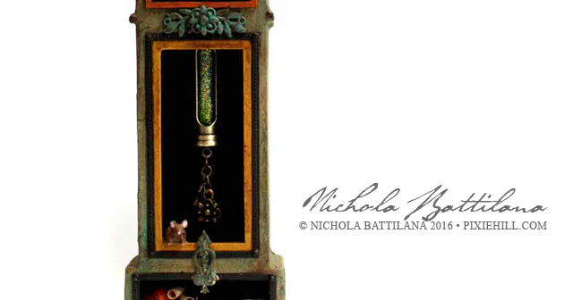 Pixie Hill: Miniature Weasley Burrow Clock