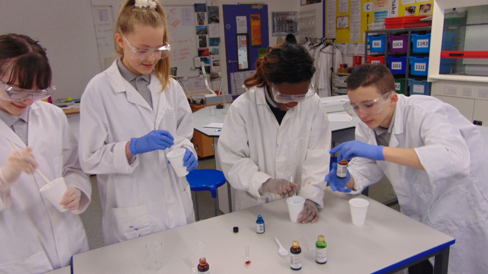 The Smarties Science Club: PVA polymer slime