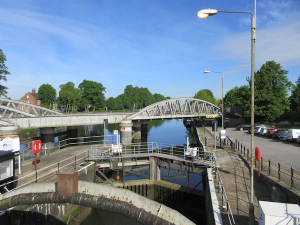 nb Alchemy: Tattershall Bridge