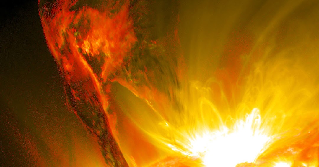 NASA PhotoNews: A Solar Filament Erupts
