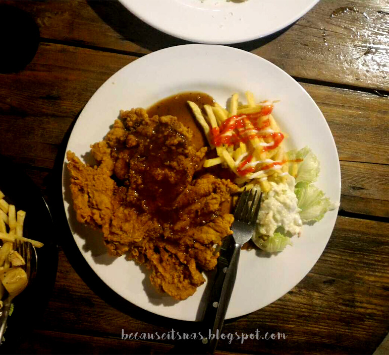D'Sampan Cafe @ Parit Raja | Misanthrope