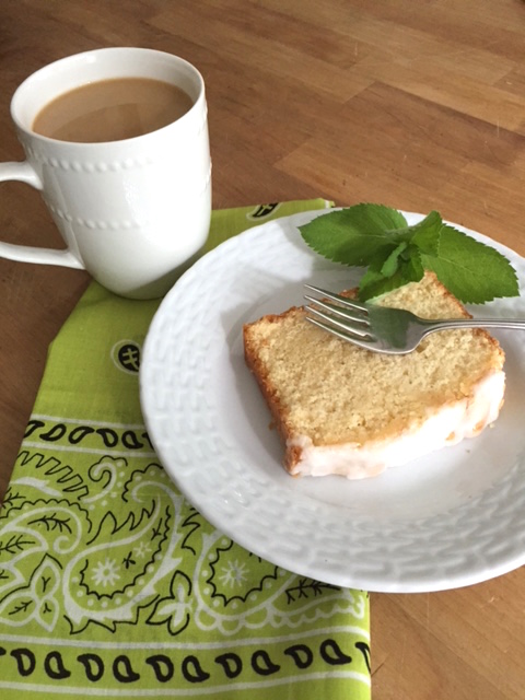 Sew Many Ways...: Super Size Pound Cake Recipe...