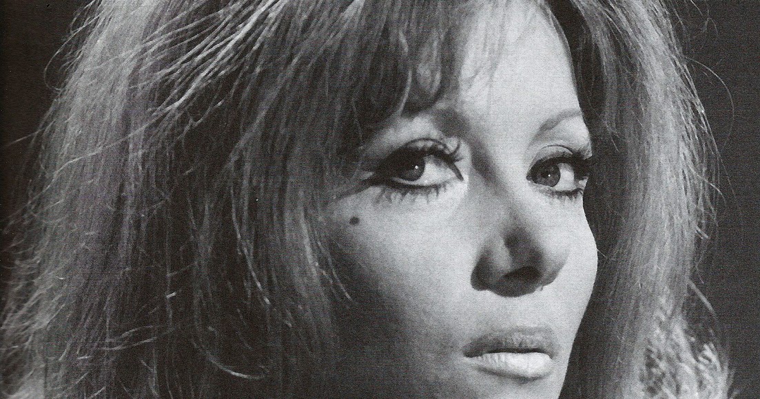 Slice of Cheesecake: Ingrid Pitt, pictorial and photoshoot