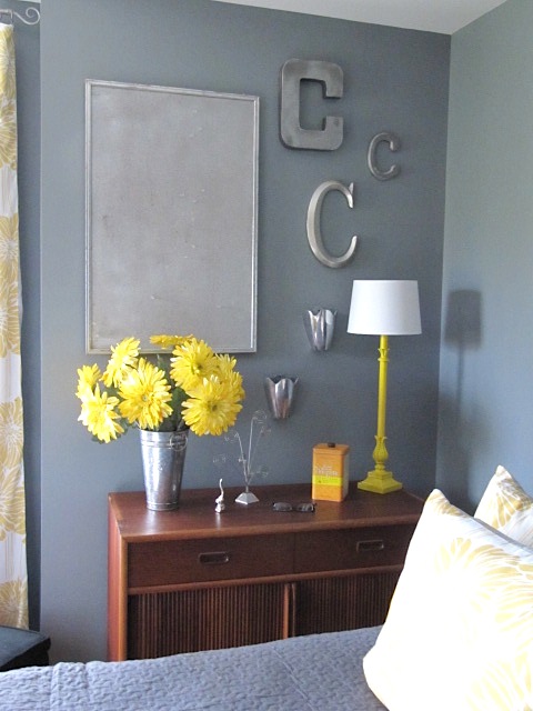 Sew Many Ways...: Courtney's Room..Spray Painting Ideas