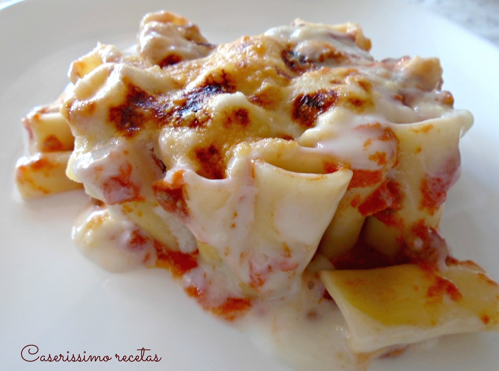 MOSTACHOLES CON BOLOGNESA Y BECHAMEL LIGERA | Caserissimo