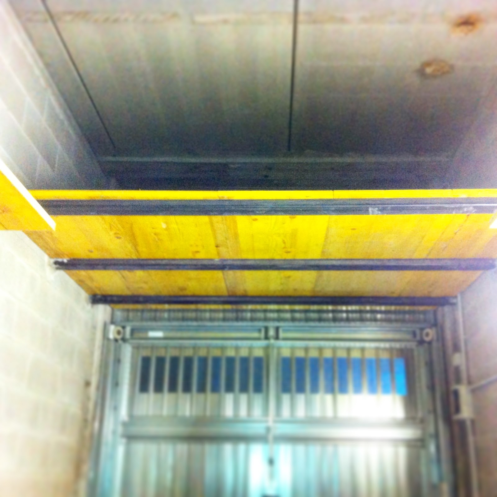 MYGARAGE-ALLESTIMENTO BOX E GARAGE SU MISURA!!!!!: Realizzazione ...