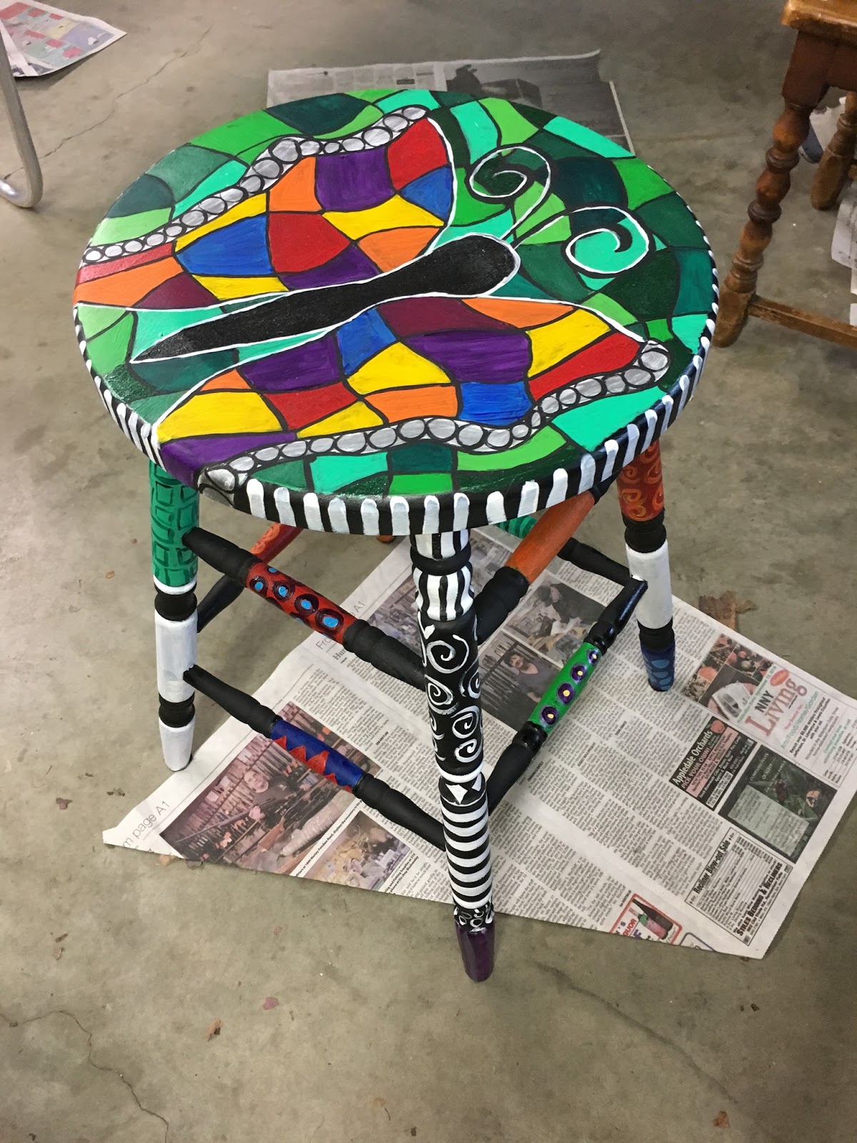 Barefootweaver: Stool Painting