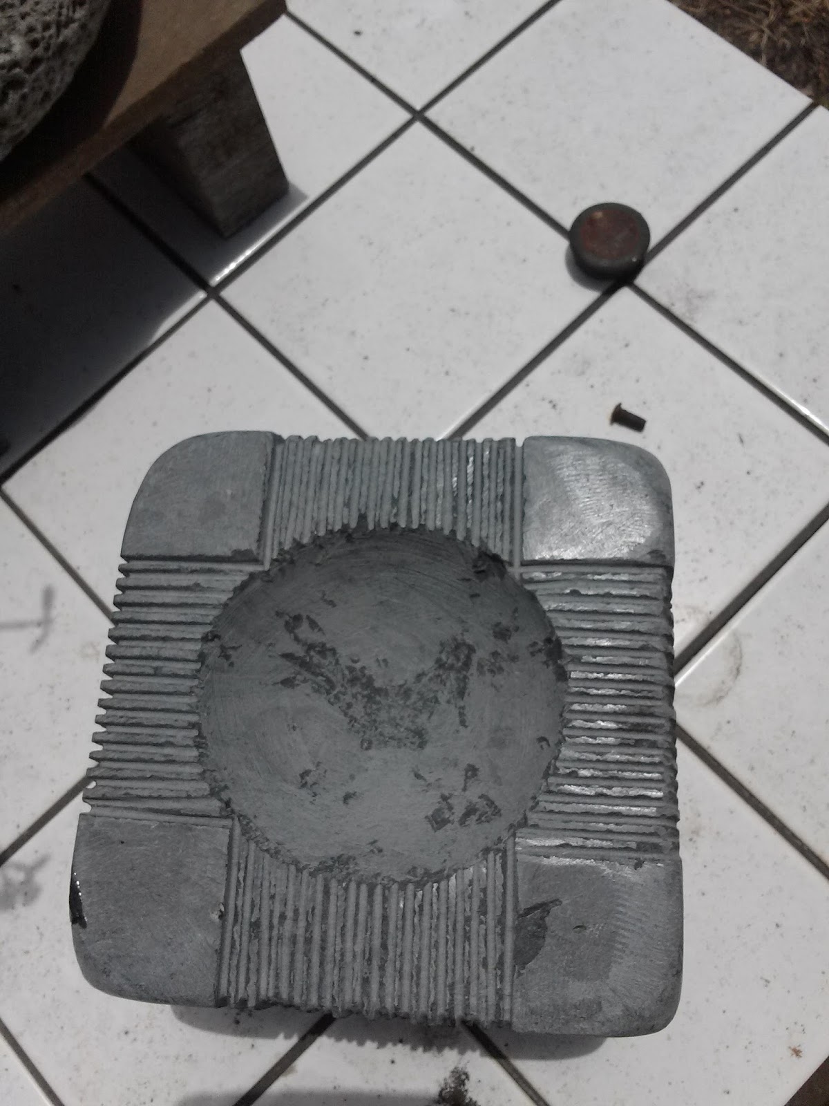 Artéfact Sculpture: Pilons a épices sur l'ile de la Réunion