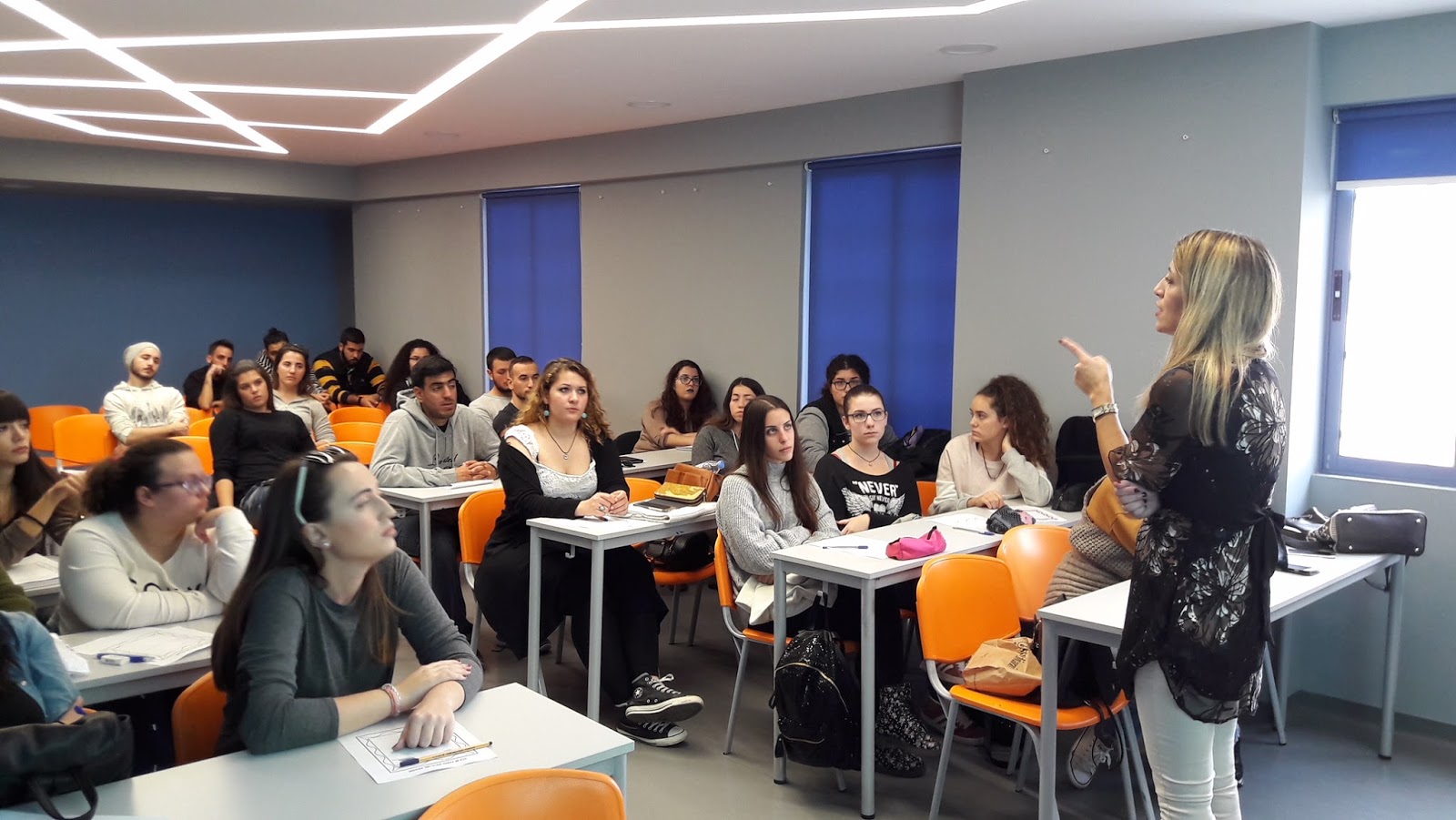 ΑΝΘΡΩΠΙΝΕΣ ΣΧΕΣΕΙΣ ΚΑΙ ΚΟΙΝΩΝΙΚΑ ΣΤΕΡΕΟΤΥΠΑ ~ ΙΕΚ ΑΚΜΗ - ΣΧΟΛΗ ΜΜΕ ...