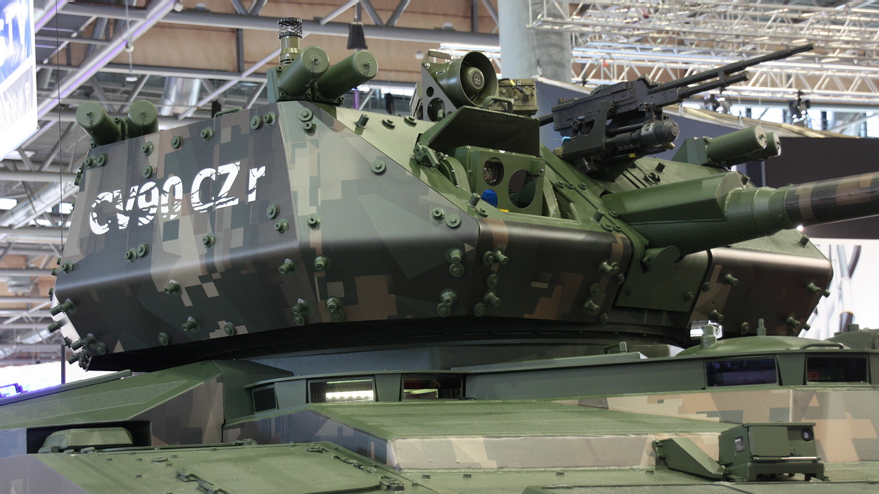 Below The Turret Ring: August 2017