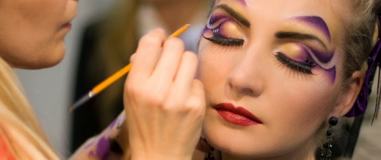 Makeup, Makeup course, Theatrical makeup