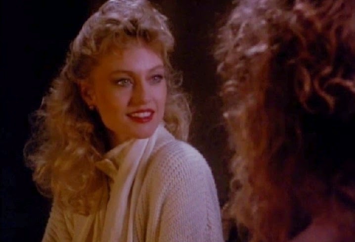 The Bloody Pit of Horror: Howling V: The Rebirth (1989)