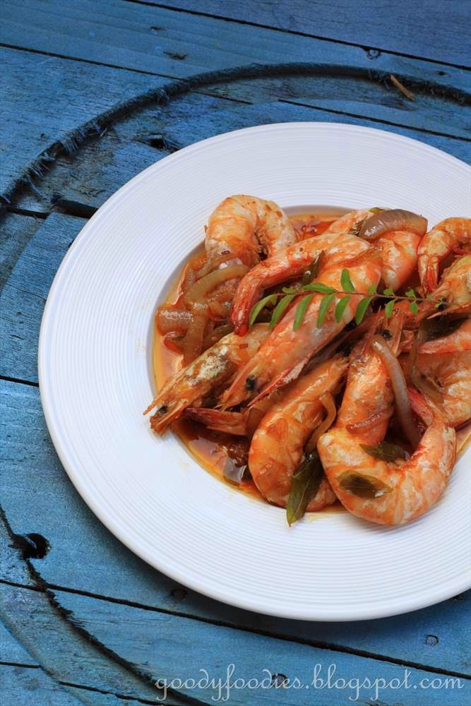 GoodyFoodies: I cooked: King Prawns with Garlic Butter and Curry Leaves