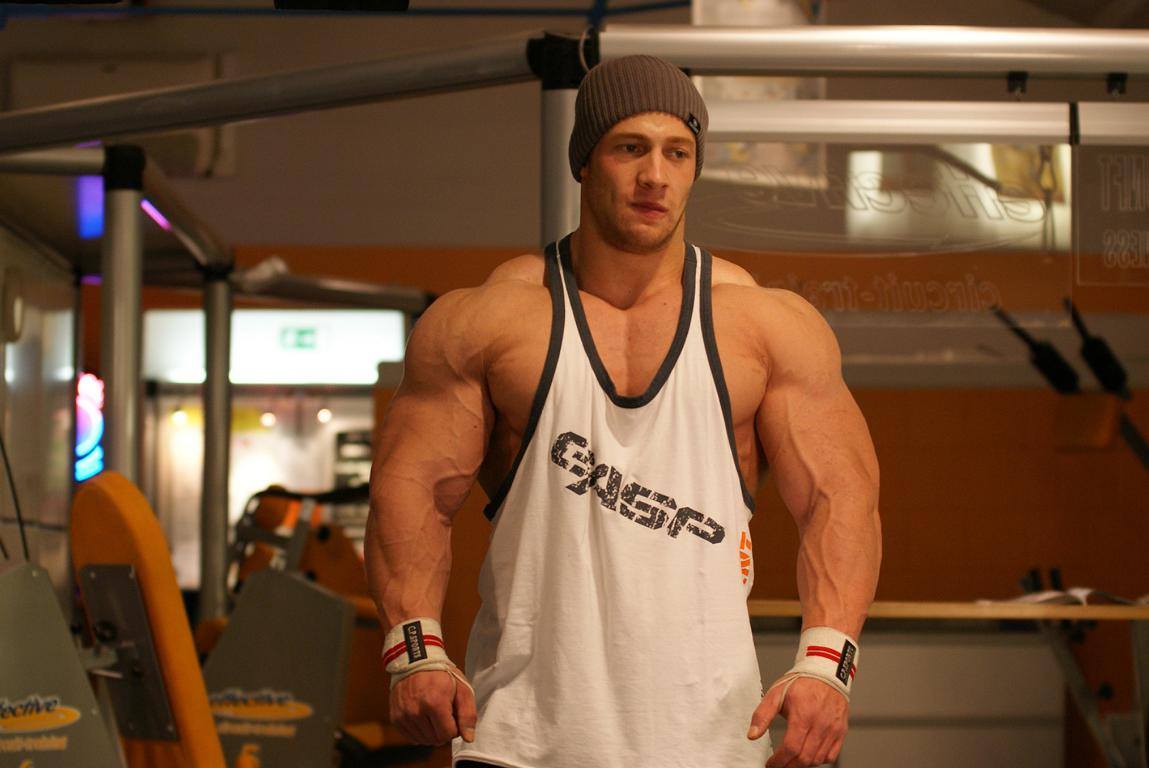 Muscle Lover: German bodybuilder Tim Budesheim