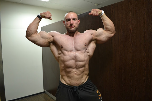 Muscle Lover: June 2015