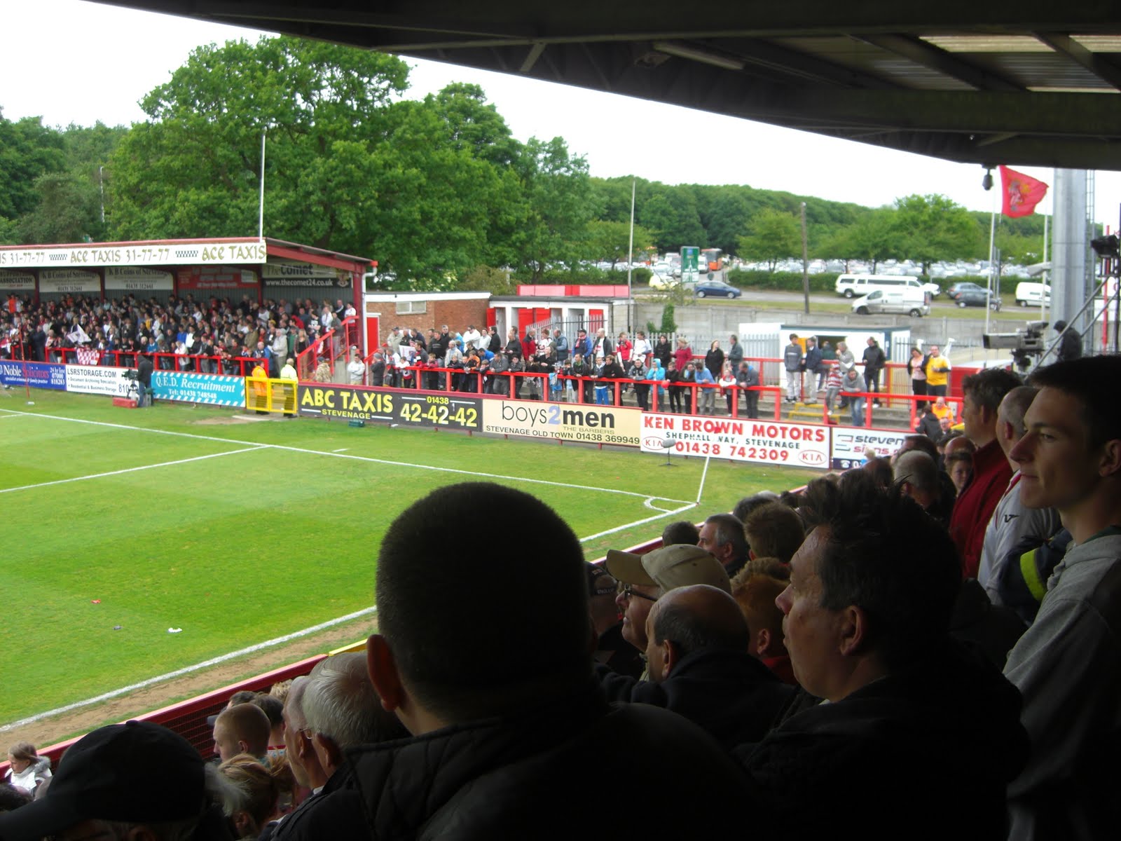Groundhopper United: 2011 Stadium #34 - Broadhall Way