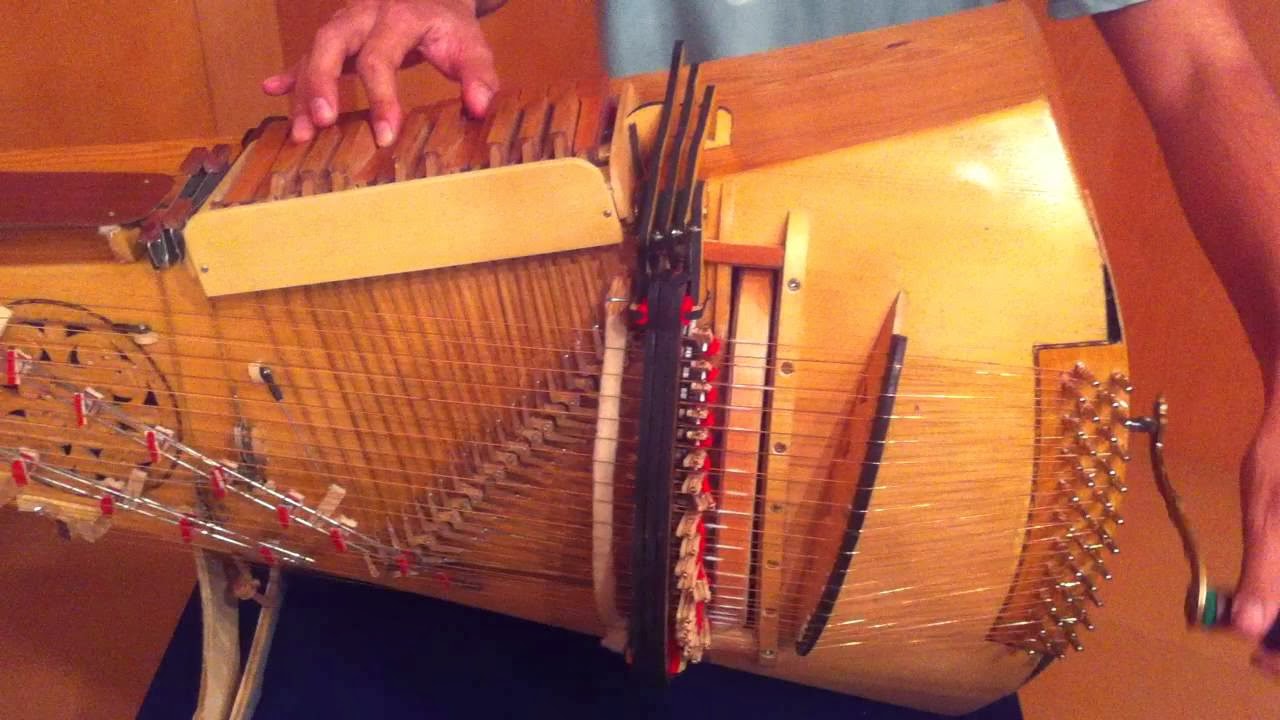 INSTRUMUNDO Instrumentos Musicales: Organistrum, Cromático, Polifónico