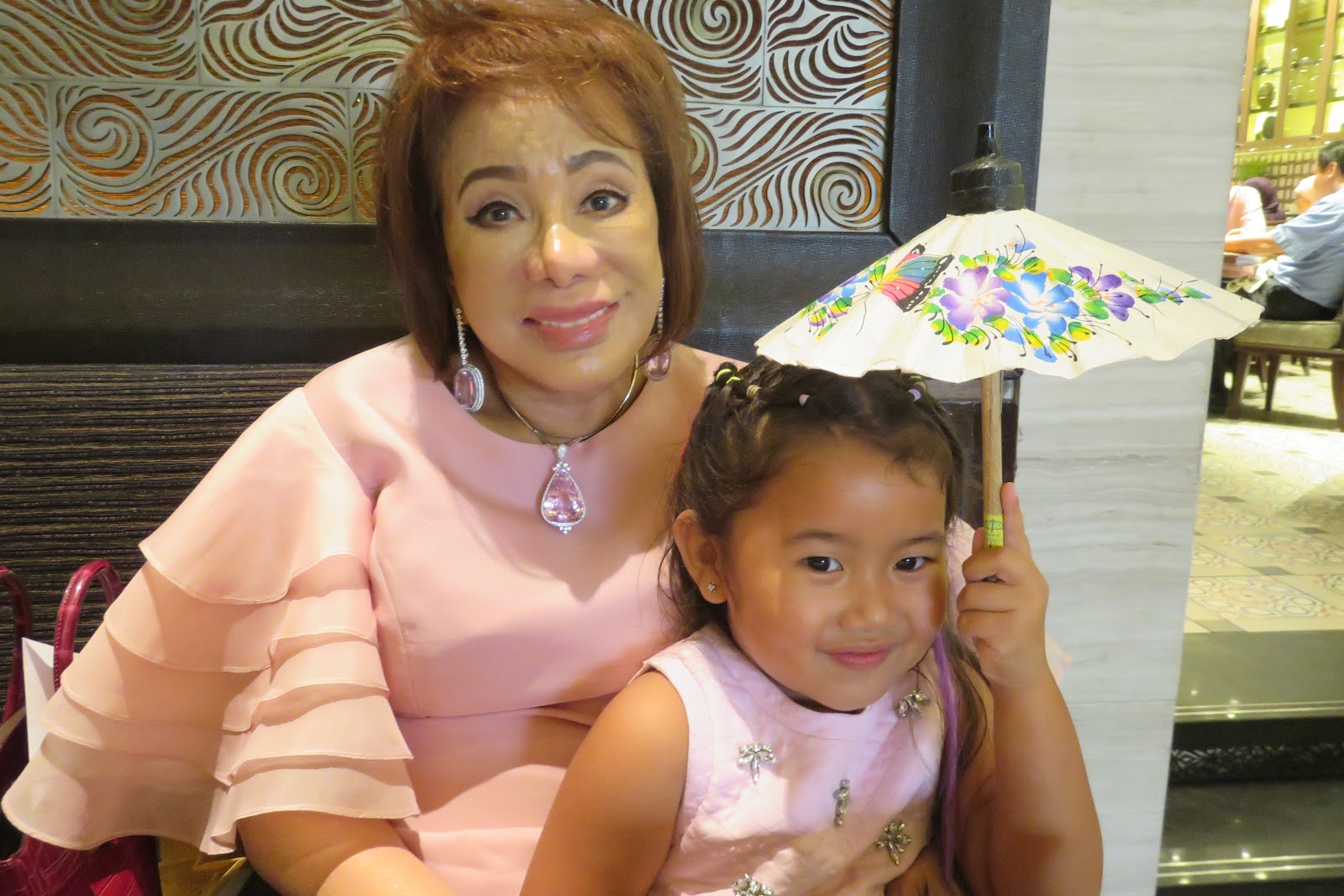 Kee Hua Chee Live!: LILLIAN TAN CELEBRATED HER BIRTHDAY AT MOSAIC ...