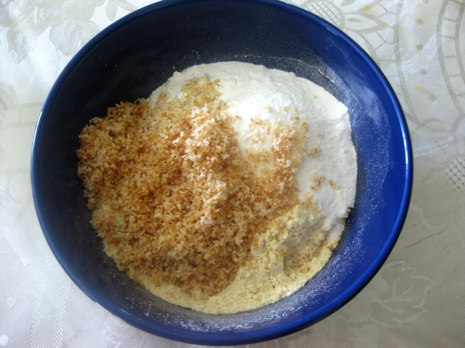 Karanji/Kajjikayalu/Karchikai/Sweet Somas ~ Nalini'sKitchen