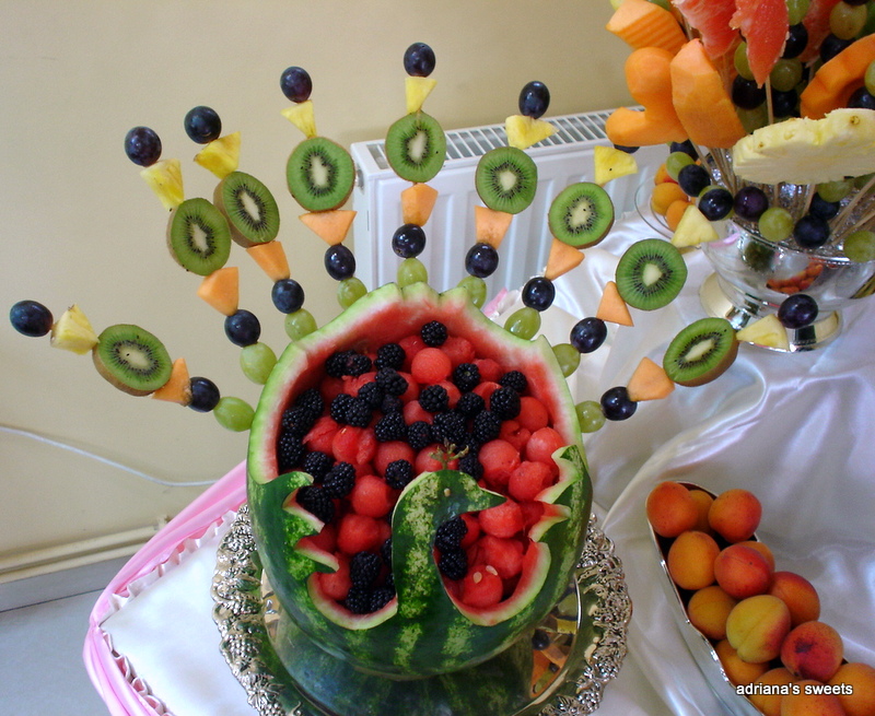 Adriana retete culinare: aranjamente fructe, decor fructe, masa fructe ...