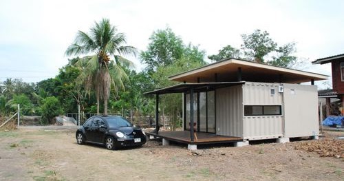 Boc: Simple shipping container home made of two 20 ft containers