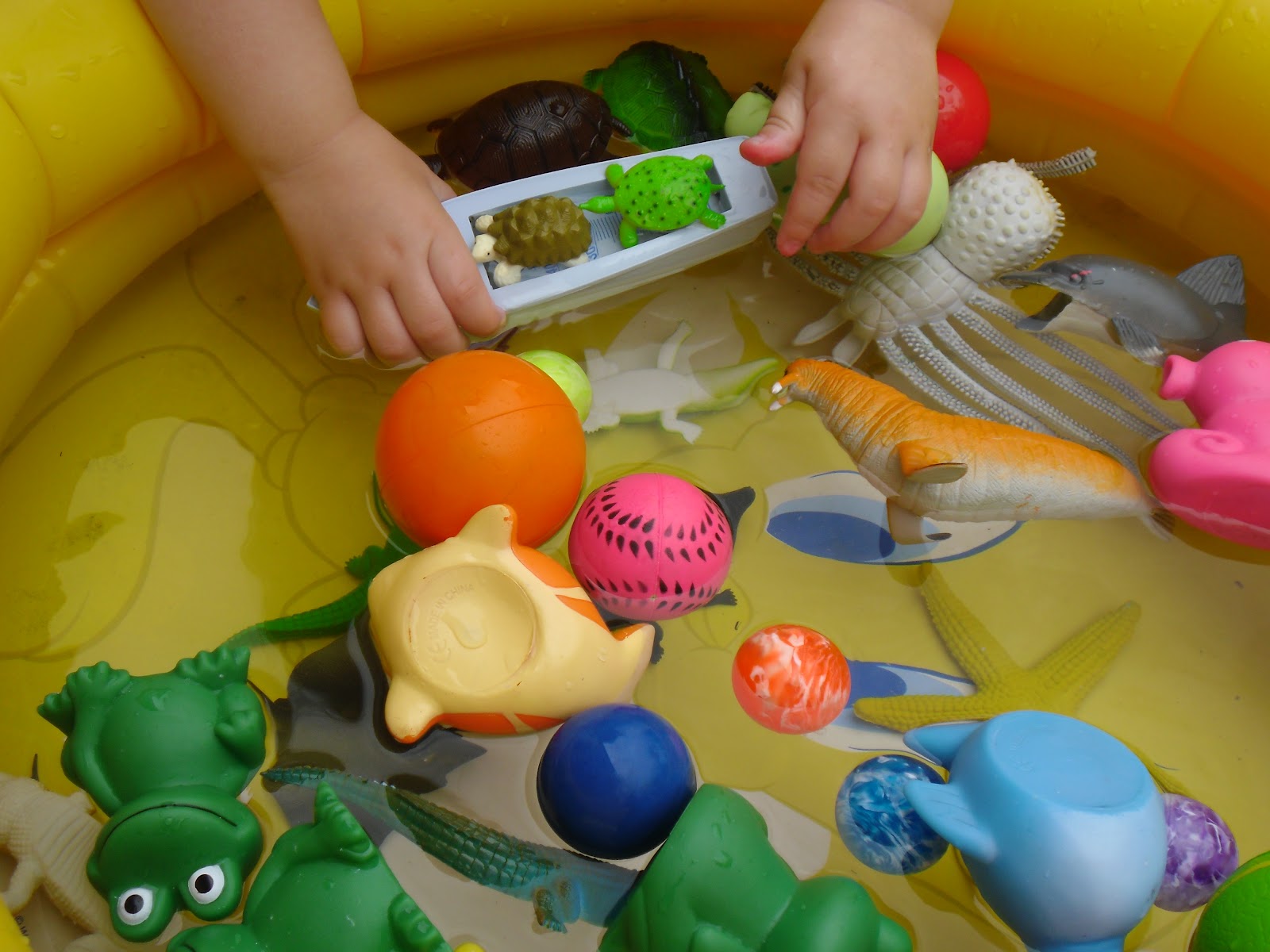 La jirafa: 93 - Jugando con animales del mar