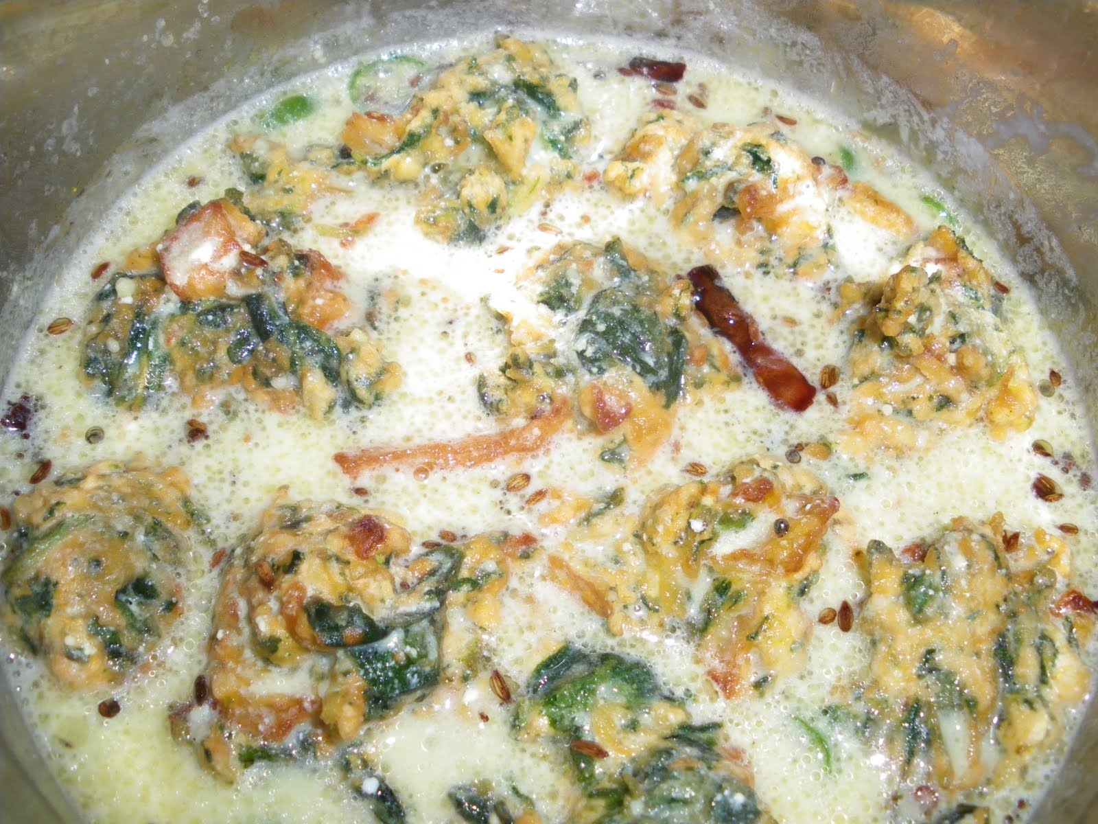 Mouth watering recipes from Azeema's Kitchen: Pakodi, Allam Pakodi ...