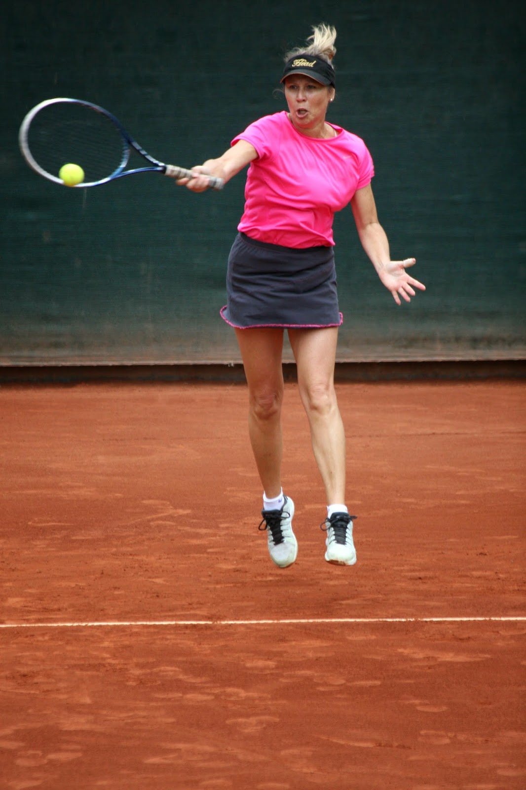 Tenis al Máximo: LAURA ARRAYA ARRASÓ EN EL DEBUT DEL TORNEO ...
