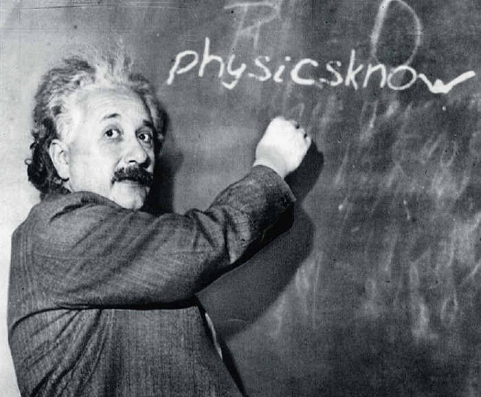 9 Things You May Not Know About Albert Einstein-physicsknow ~ Physicsknow