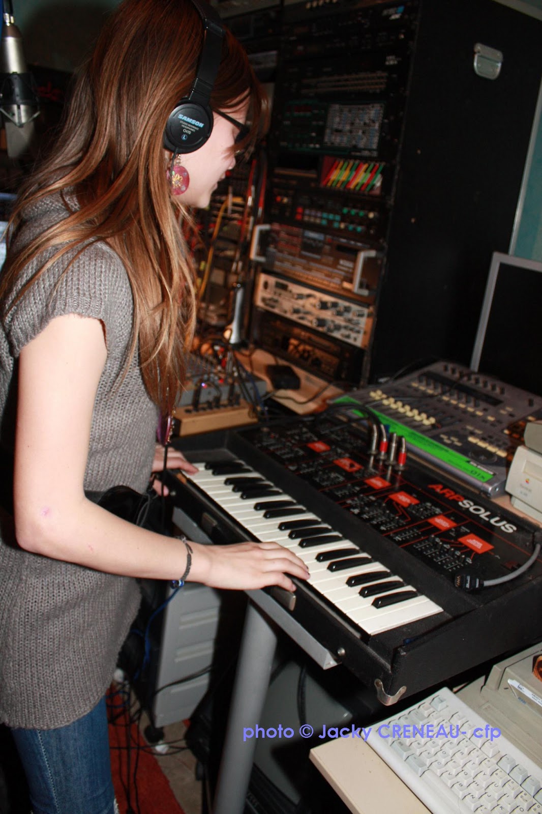 Le Créneau du Cinéma: Tanya WALL : Une jeune artiste et plein de ...